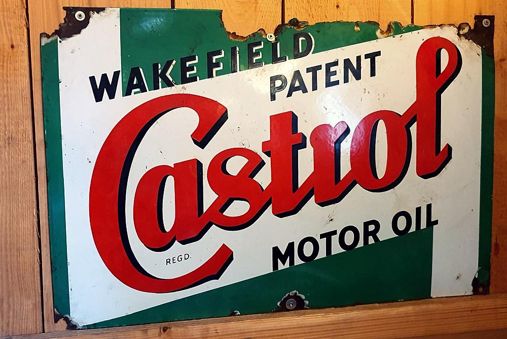 Castrol Sign | BRITISH Only Austria Fahrzeughandel GmbH