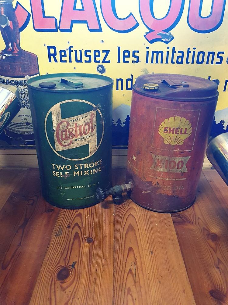 Castrol & Shell oil cans | BRITISH Only Austria Fahrzeughandel GmbH