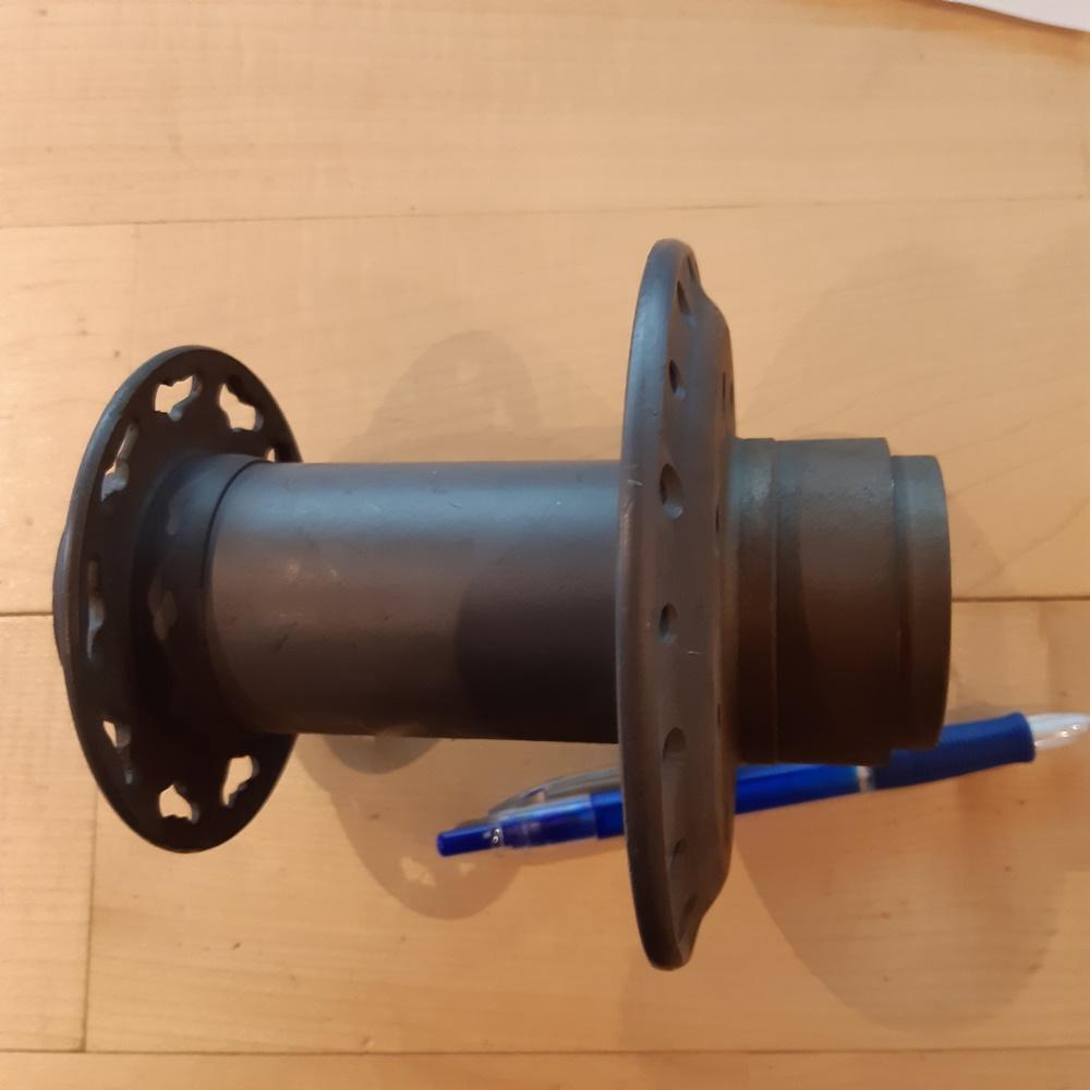 Triumph Rear Wheel Hub Rigid Frame NOS | BRITISH Only Austria ...