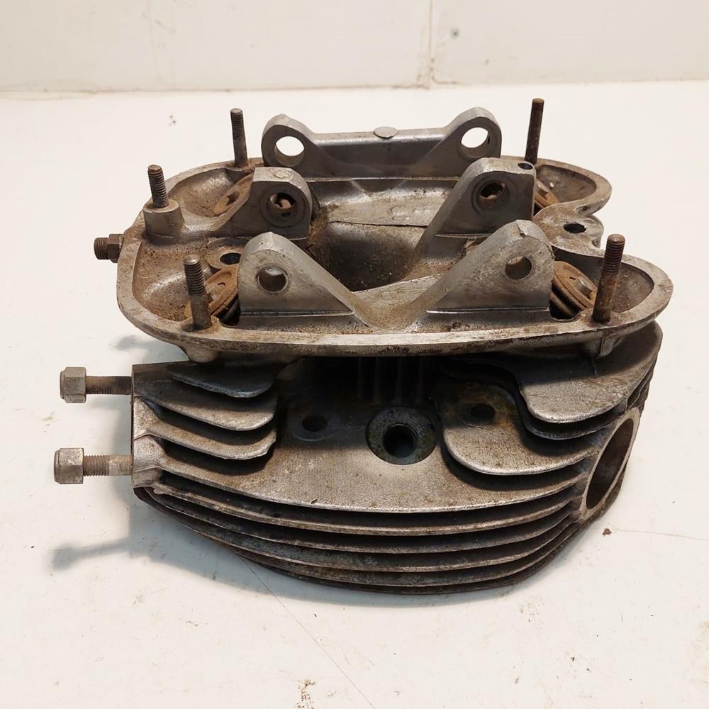 BSA A65l. Cylinder Head 68-701. used | BRITISH Only Austria ...
