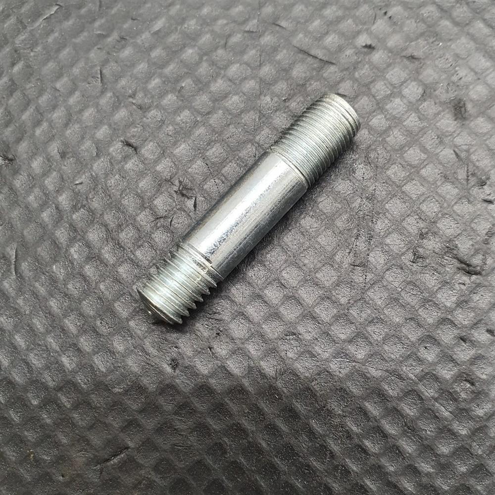 Triumph T100 Cylinder Base Stud | BRITISH Only Austria Fahrzeughandel GmbH