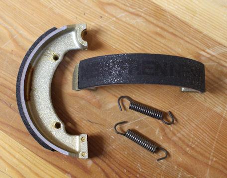 BSA Bantam/Triumph T20/D7/D14/B175 Brake Shoes /Pair front + rear ...