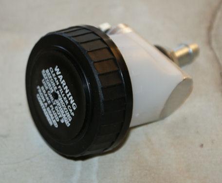 Triumph. Norton. Rear Brake Master Cylinder Reservoir Assembly T140 ...