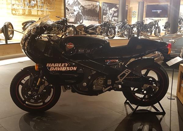 Harley Davidson VR 1000 | BRITISH Only Austria Fahrzeughandel GmbH