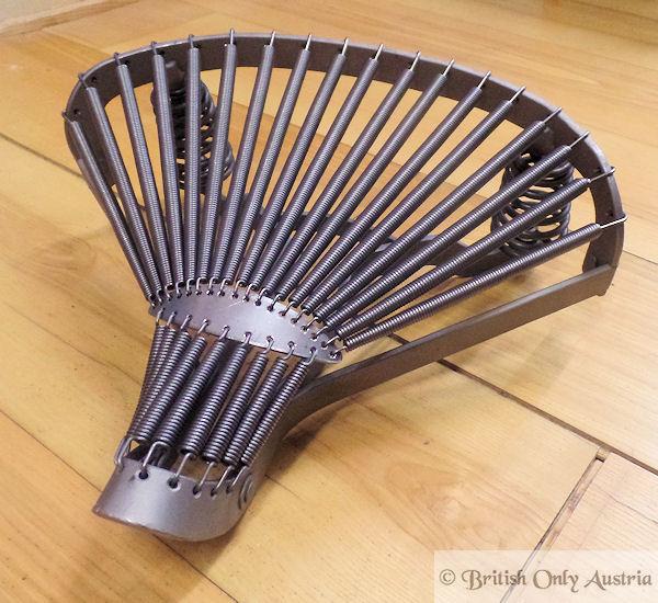 Terry Saddle with Springs | BRITISH Only Austria Fahrzeughandel GmbH